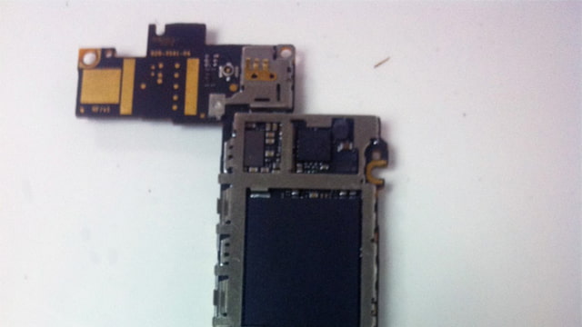 Leaked Photo Shows 'iPhone 4S' Logic Board? - iClarified