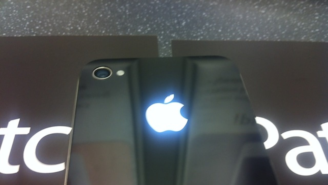 iPatch to Offer Glowing Logo Mod for iPhone 4 - iClarified