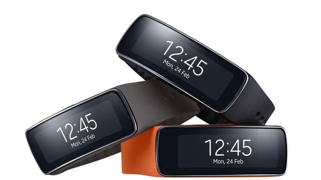 Samsung Unveils New Fitness Band Dubbed the 'Samsung Gear Fit' [Images ...