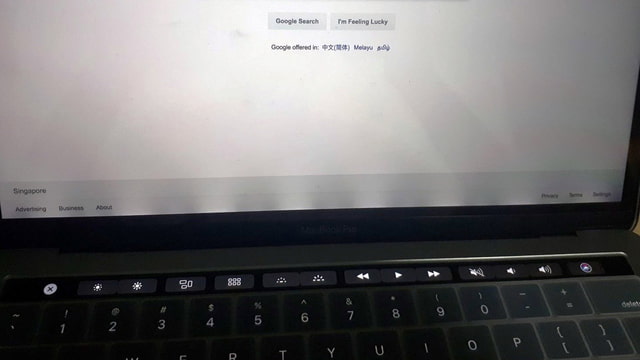 Apple Attempts to Fix MacBook Pro Flexgate Without Acknowledging ...