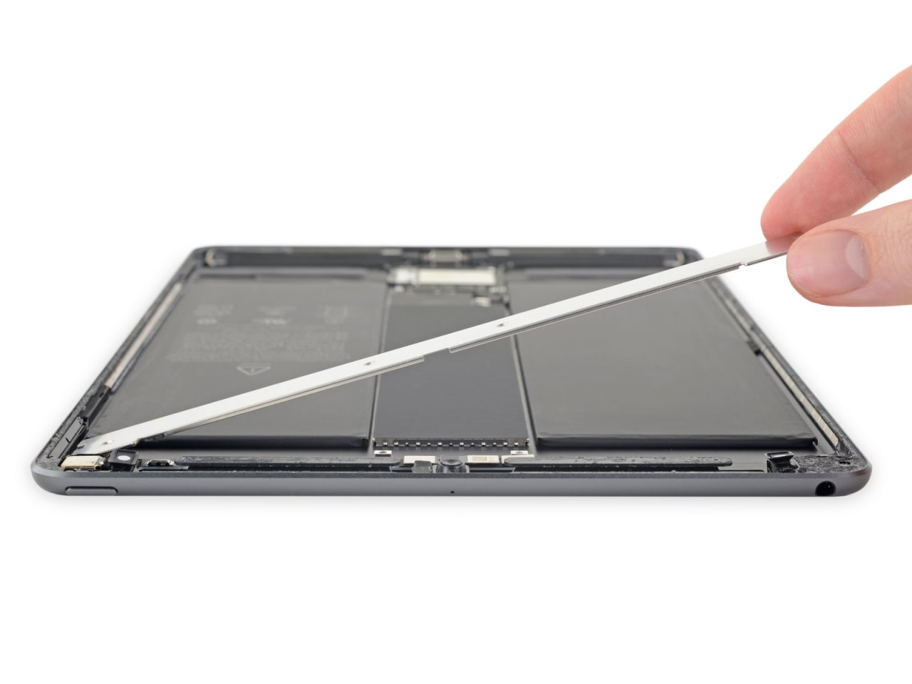 iFixit Tears Down the New iPad Air 3 [Images] - iClarified