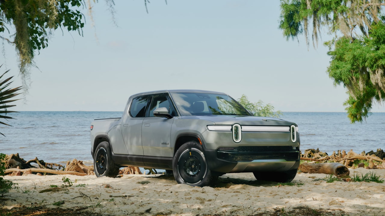 Rivian Unveils Second Generation R1S SUV and R1T Pickup With Apple Car ...